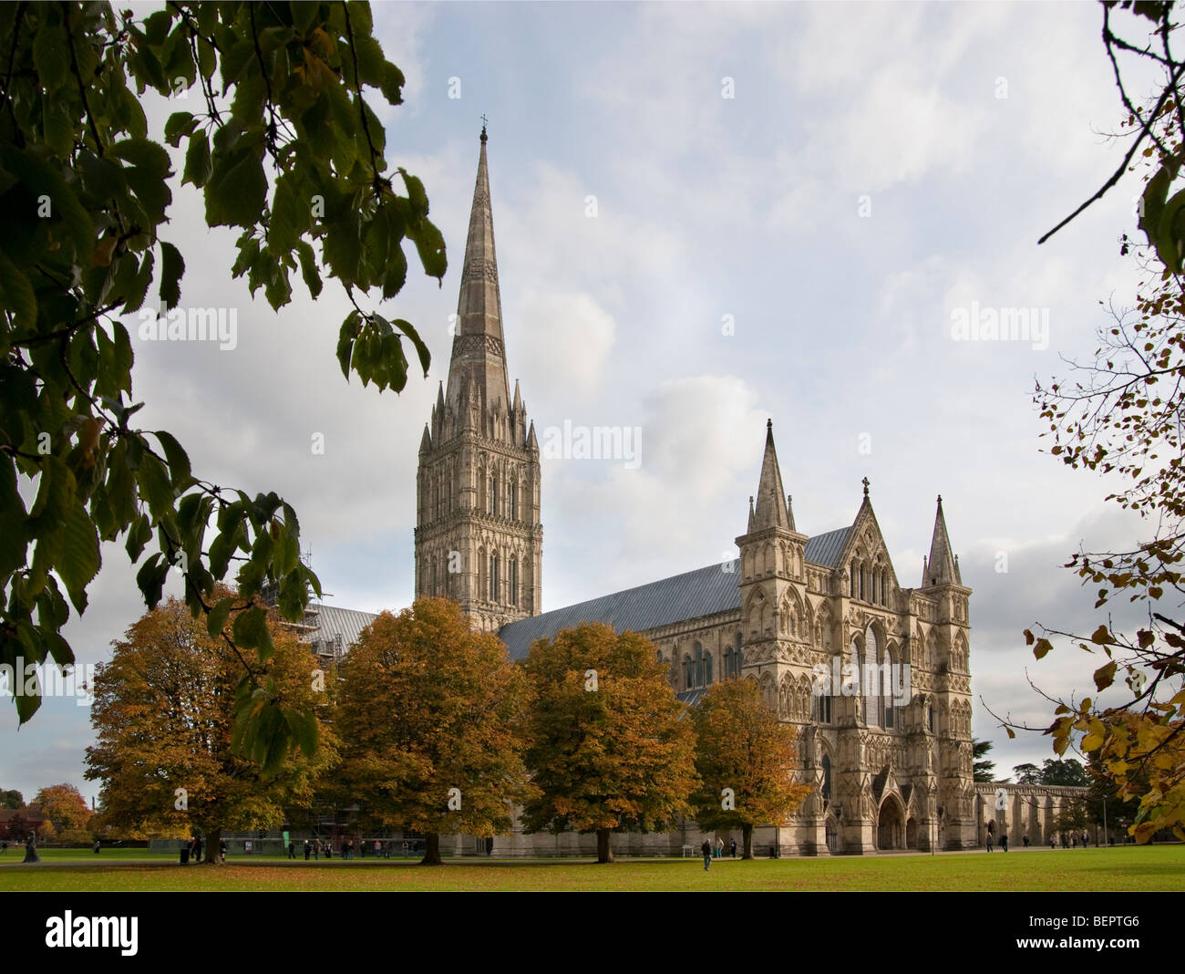 Salisbury Cathedral and the close in autumn Stock Photo - Alamy