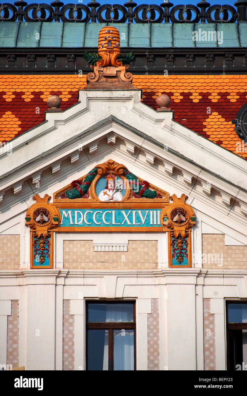 Zolnay tile hi-res stock photography and images - Alamy