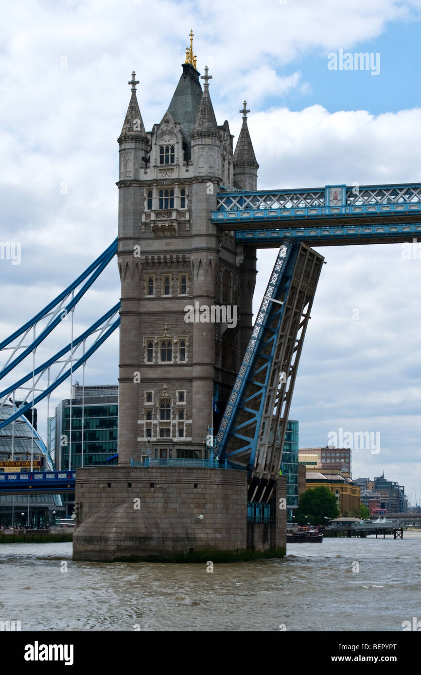 Tower bridge lifting up hi-res stock photography and images - Alamy