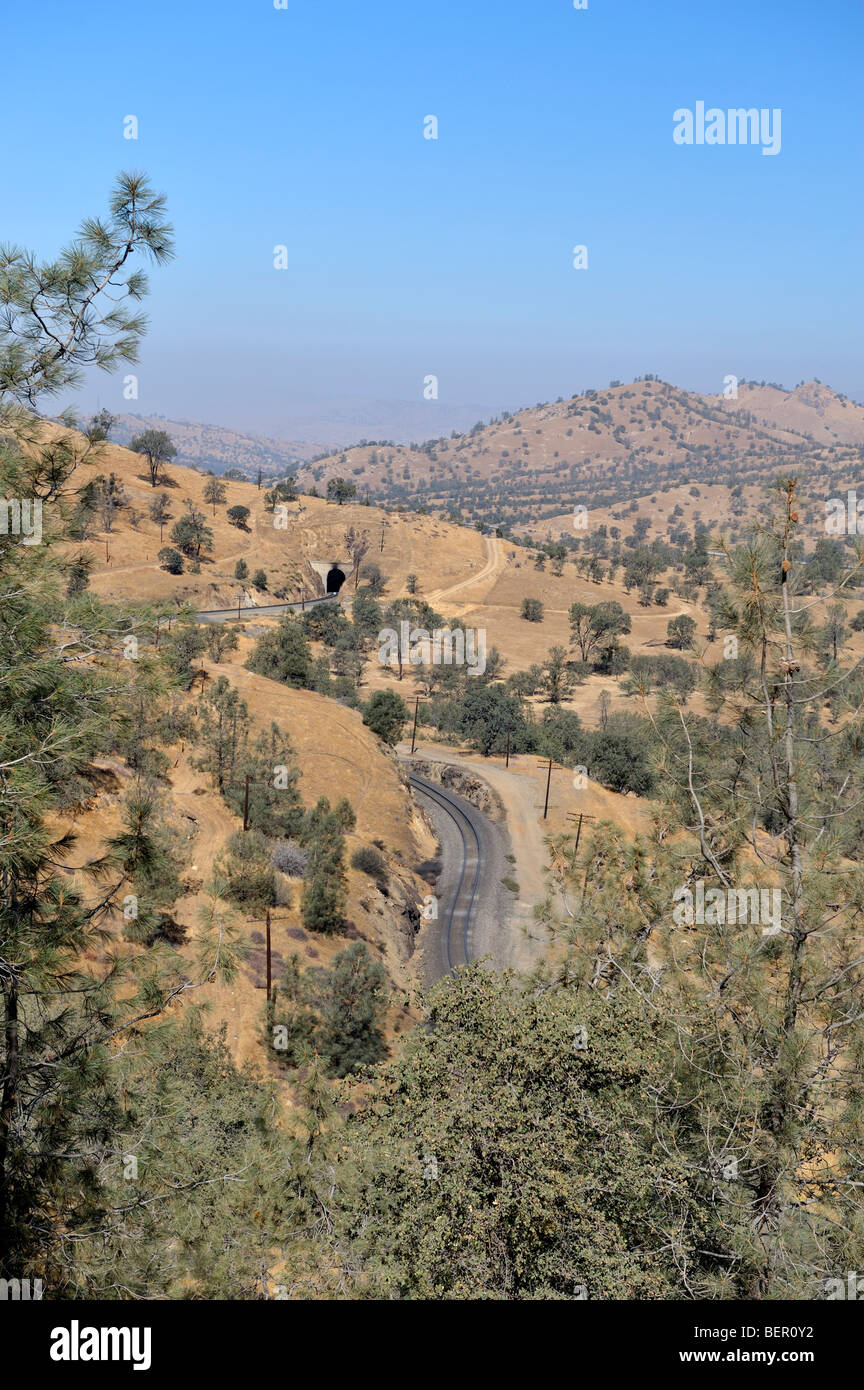 Tehachapi tunnel hi-res stock photography and images - Alamy