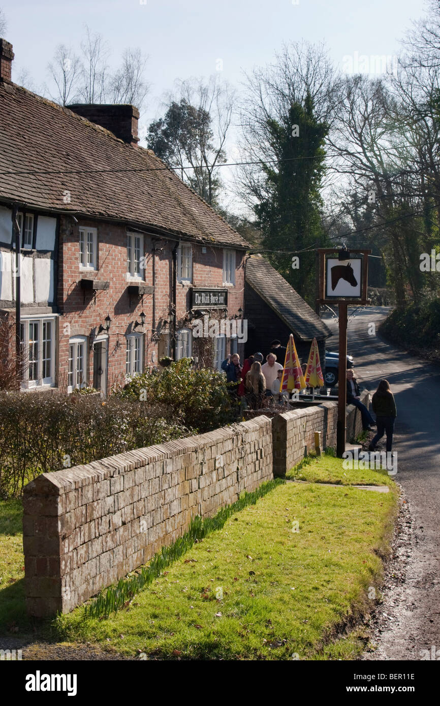 English pub walks hi-res stock photography and images - Alamy