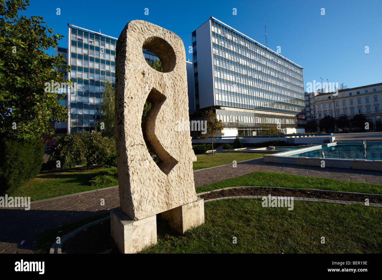 County hall exterior hi-res stock photography and images - Alamy