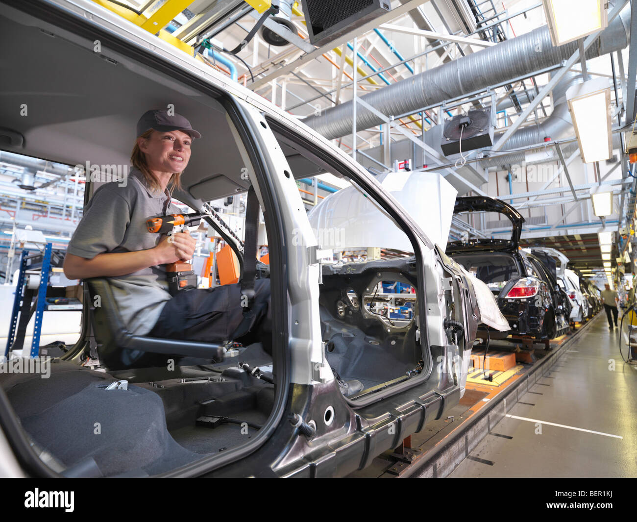 Assembly line car hi-res stock photography and images - Alamy
