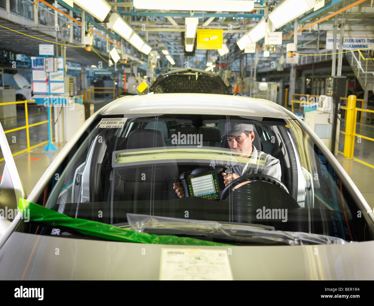 Car_production hi-res stock photography and images - Alamy