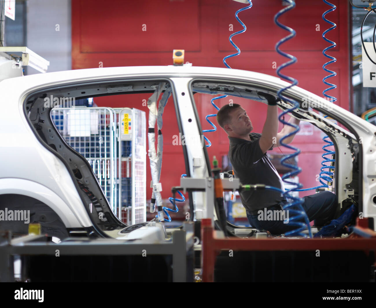 Car_production hi-res stock photography and images - Alamy