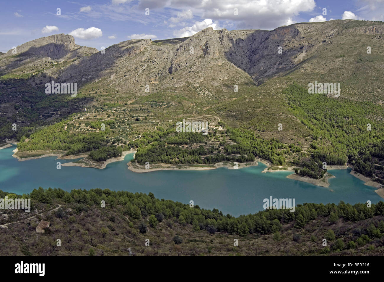 Embalse de guadalest hi-res stock photography and images - Alamy