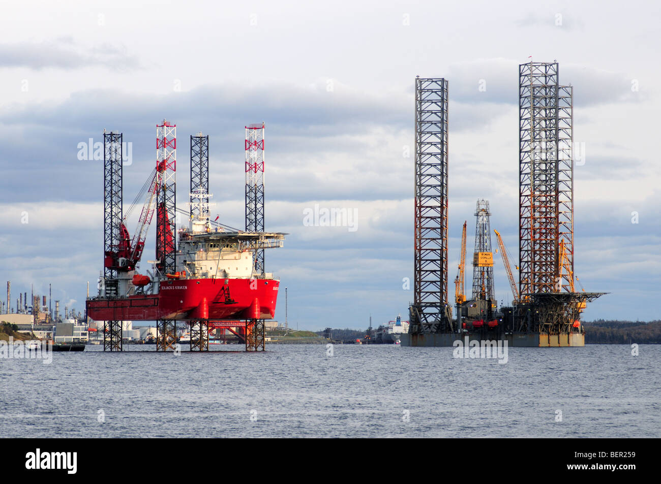 Kraken oil hi-res stock photography and images - Alamy