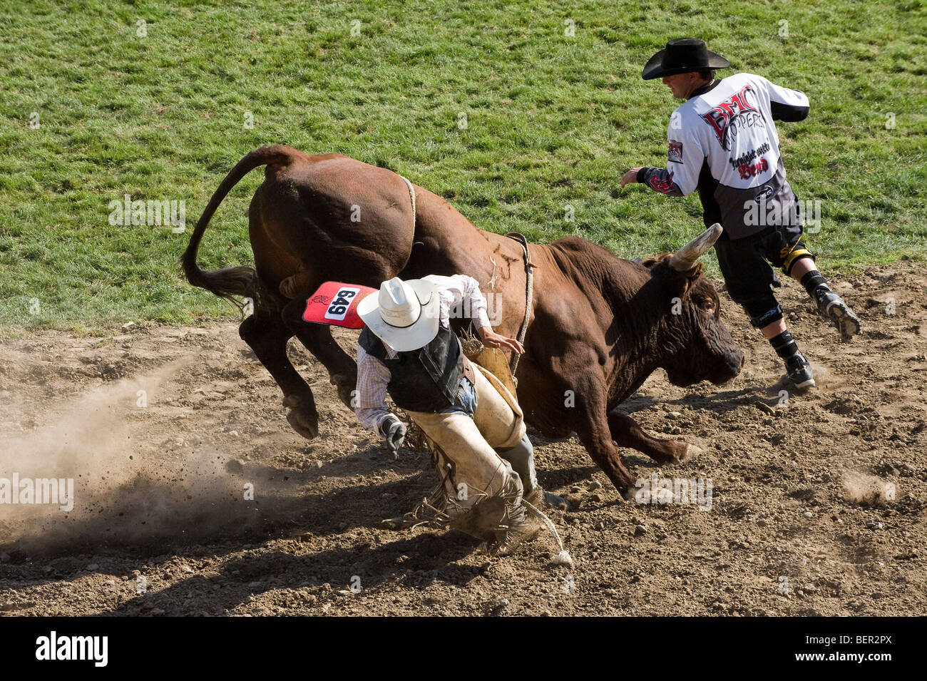 Clown avoid danger hi-res stock photography and images - Alamy