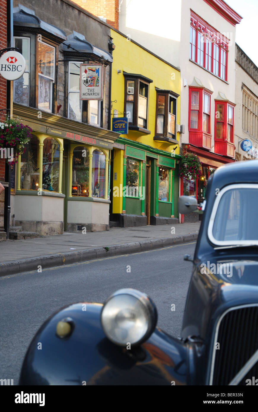 Shop fronts in the high hi-res stock photography and images - Alamy