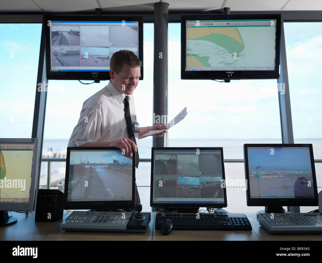 Shipyard control tower hi-res stock photography and images - Alamy