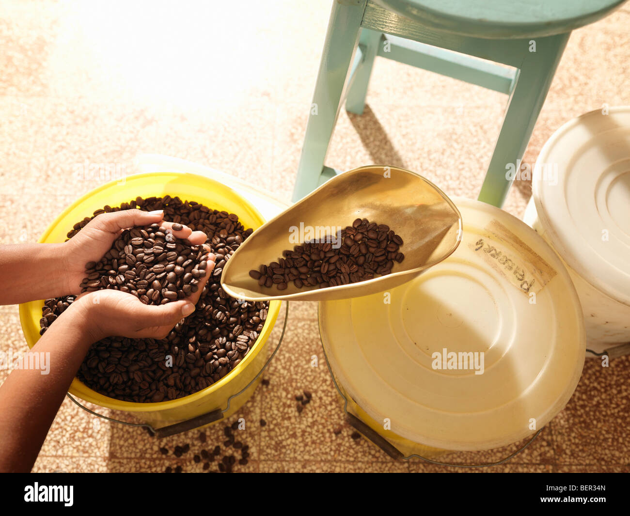 Hand Scoop High Resolution Stock Photography and Images - Alamy