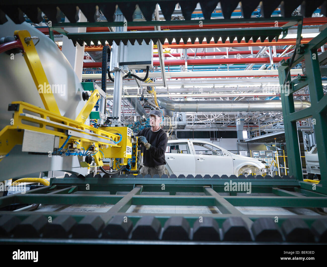 Automobile Assembly Plant Stock Photos & Automobile Assembly Plant ...