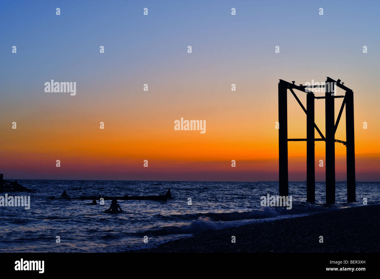 Brighton beach sunset hi-res stock photography and images - Alamy
