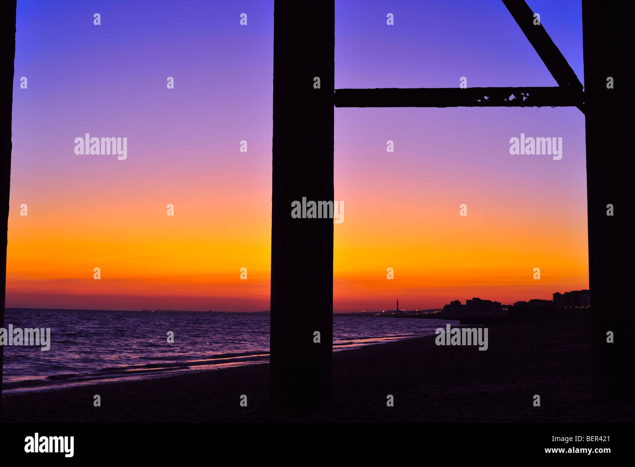 Brighton beach sunset hi-res stock photography and images - Alamy