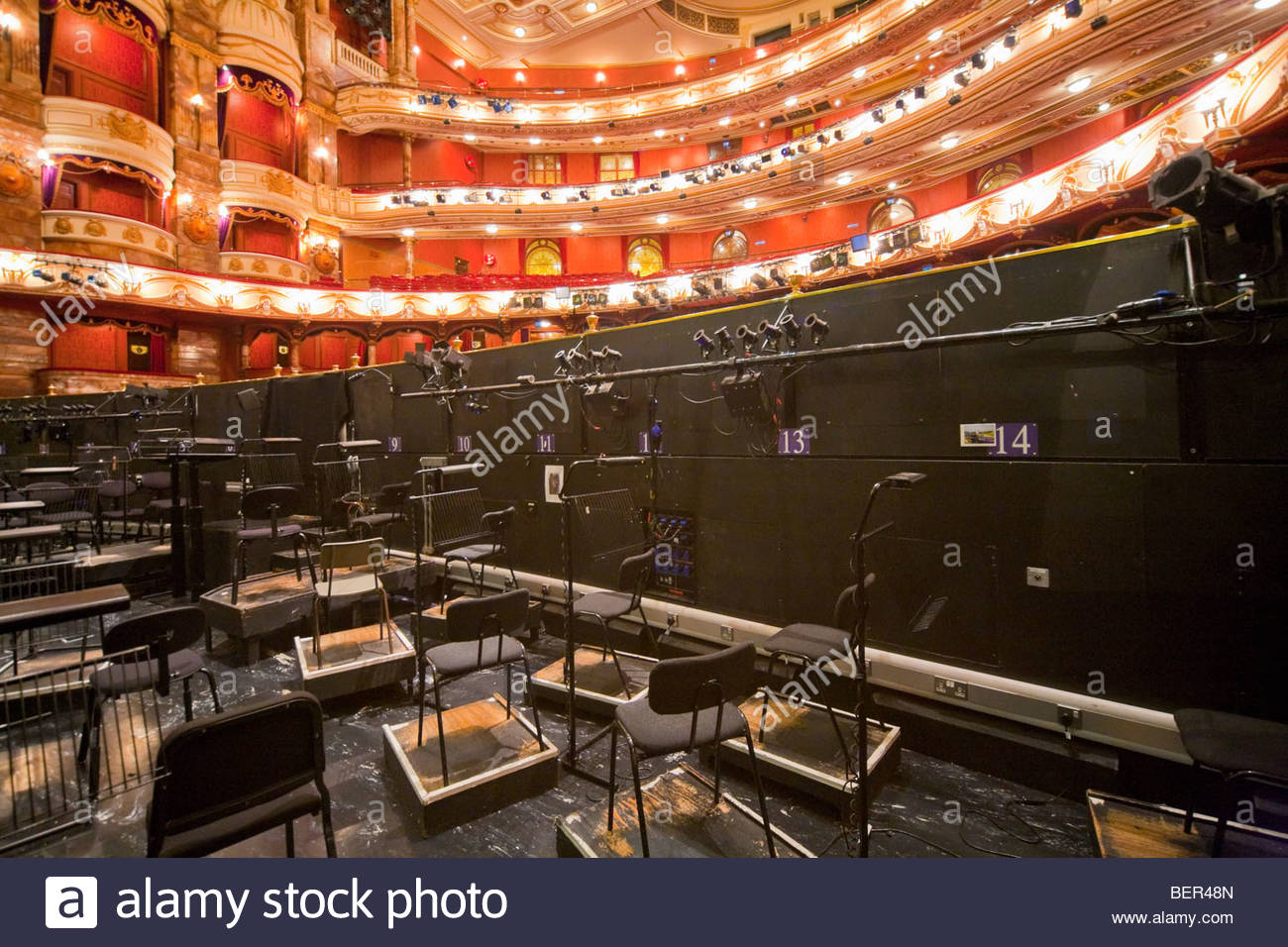 Coliseum Theatre, London Stock Photo, Royalty Free Image: 26323829 - Alamy