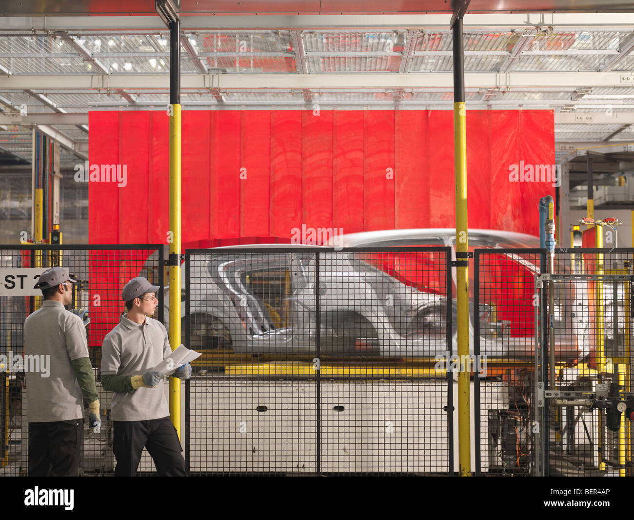 Indian car production hi-res stock photography and images - Alamy