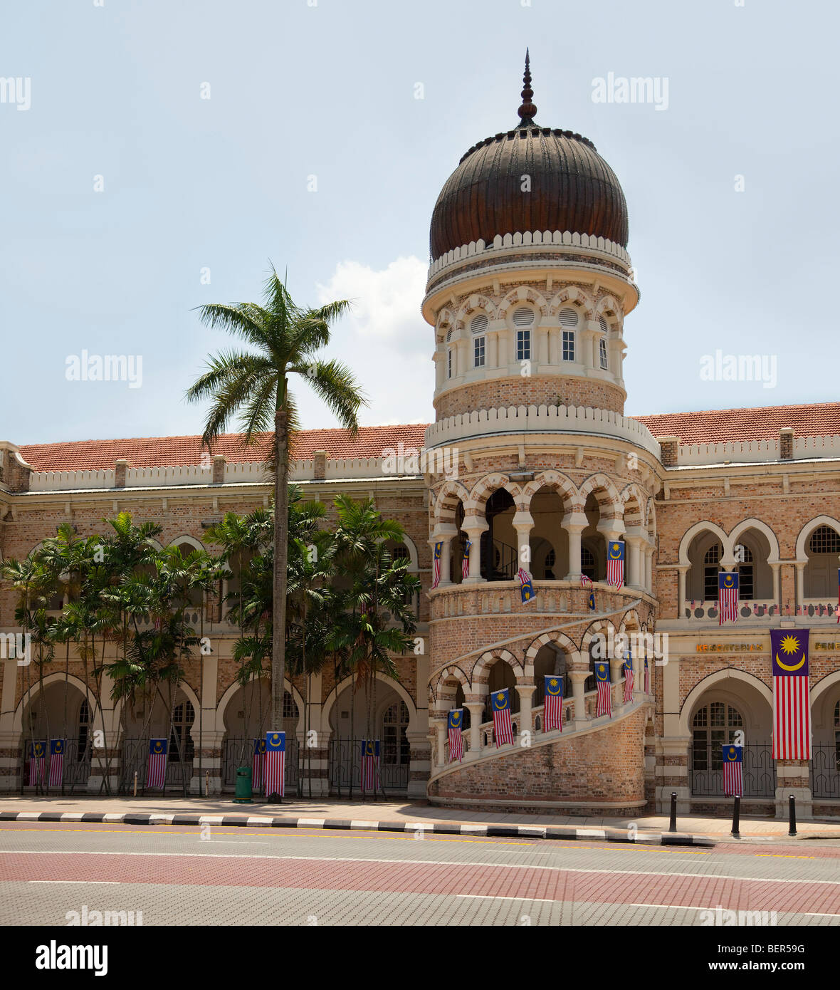Dataran merdeka padang the sultan abdul samad building hi-res stock ...
