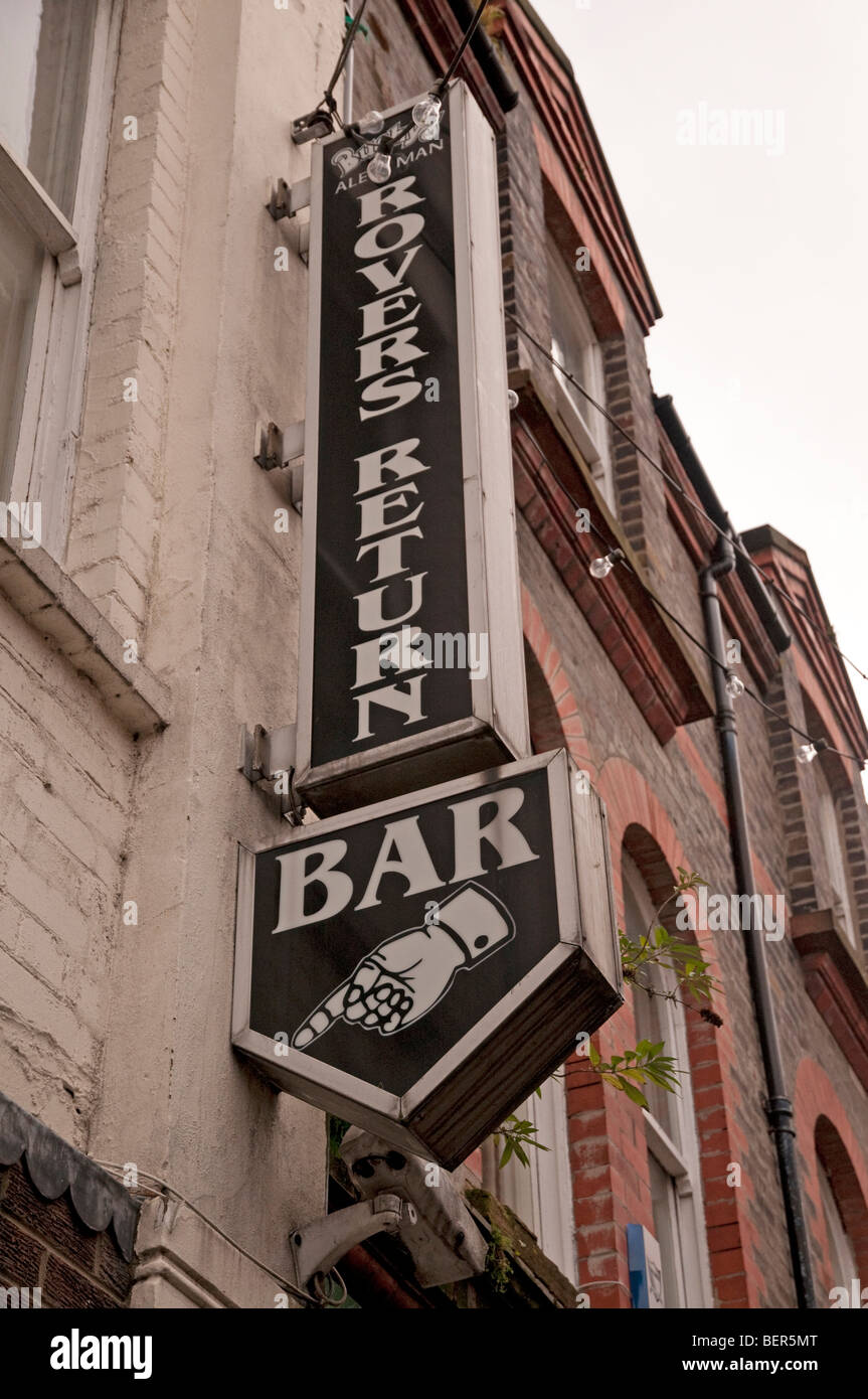 Rovers return hi-res stock photography and images - Alamy