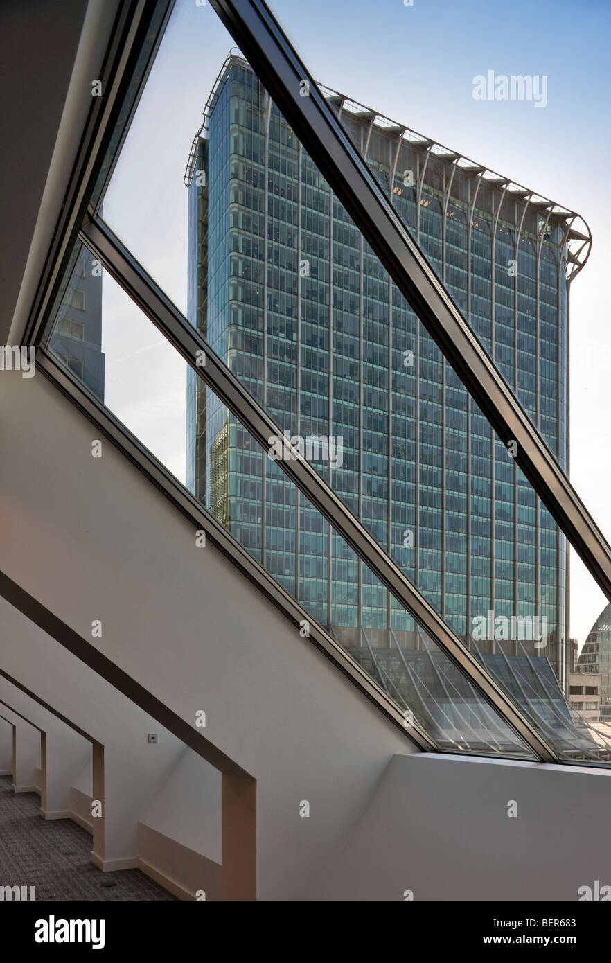 Milton Gate offices in the City of London Stock Photo - Alamy