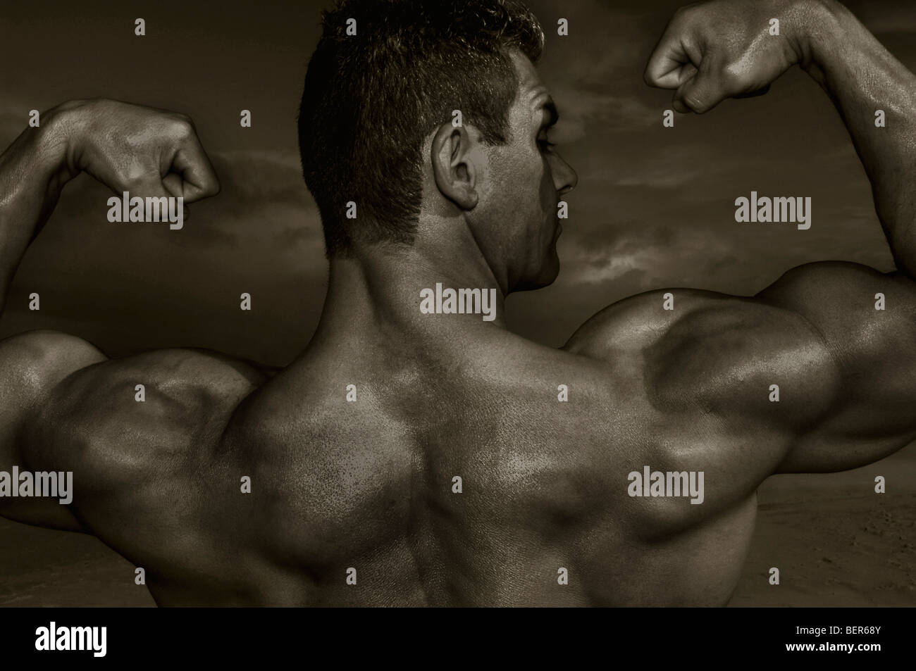 Body builder beach hi-res stock photography and images - Alamy