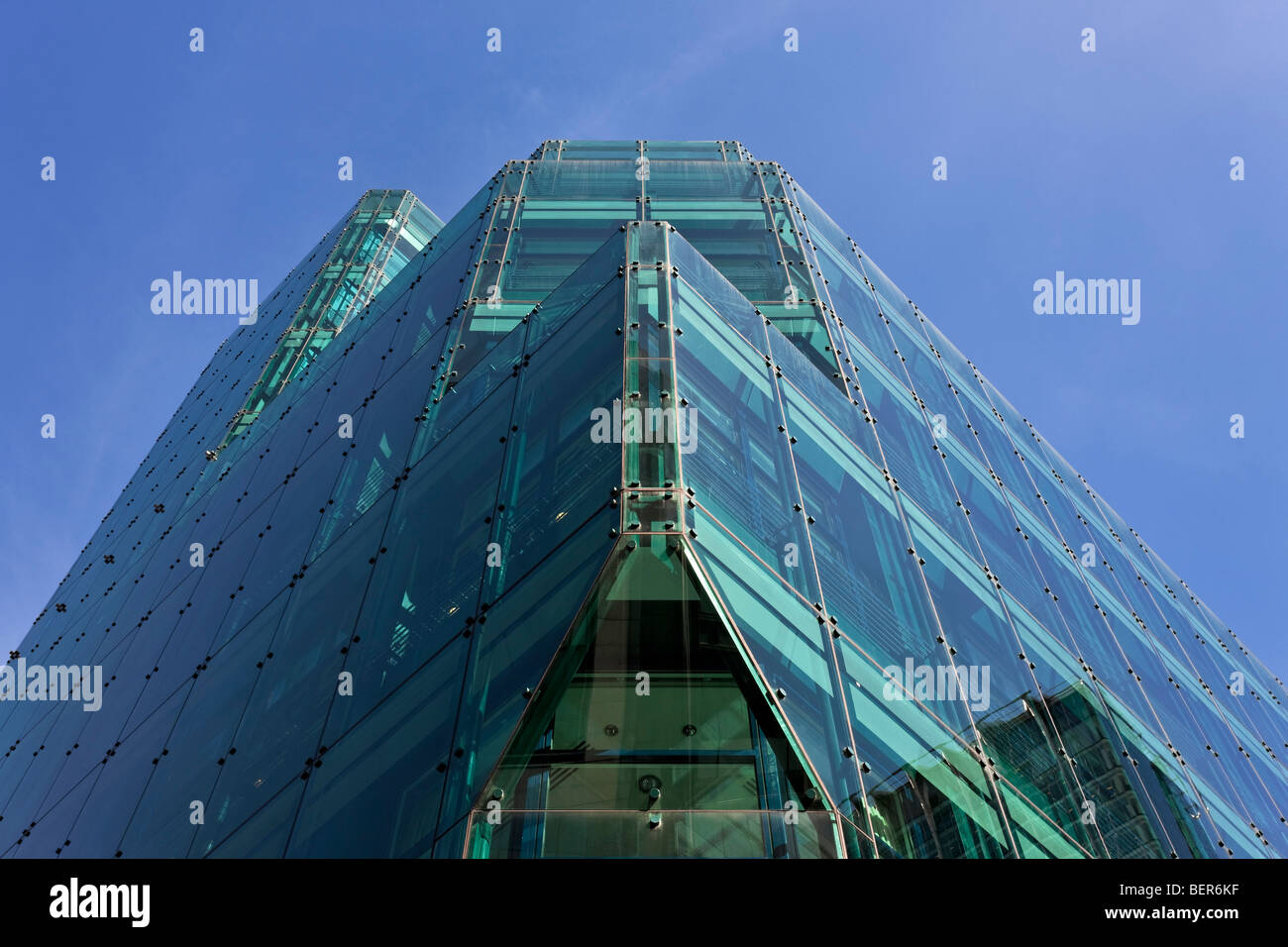 Milton gate offices hi-res stock photography and images - Alamy