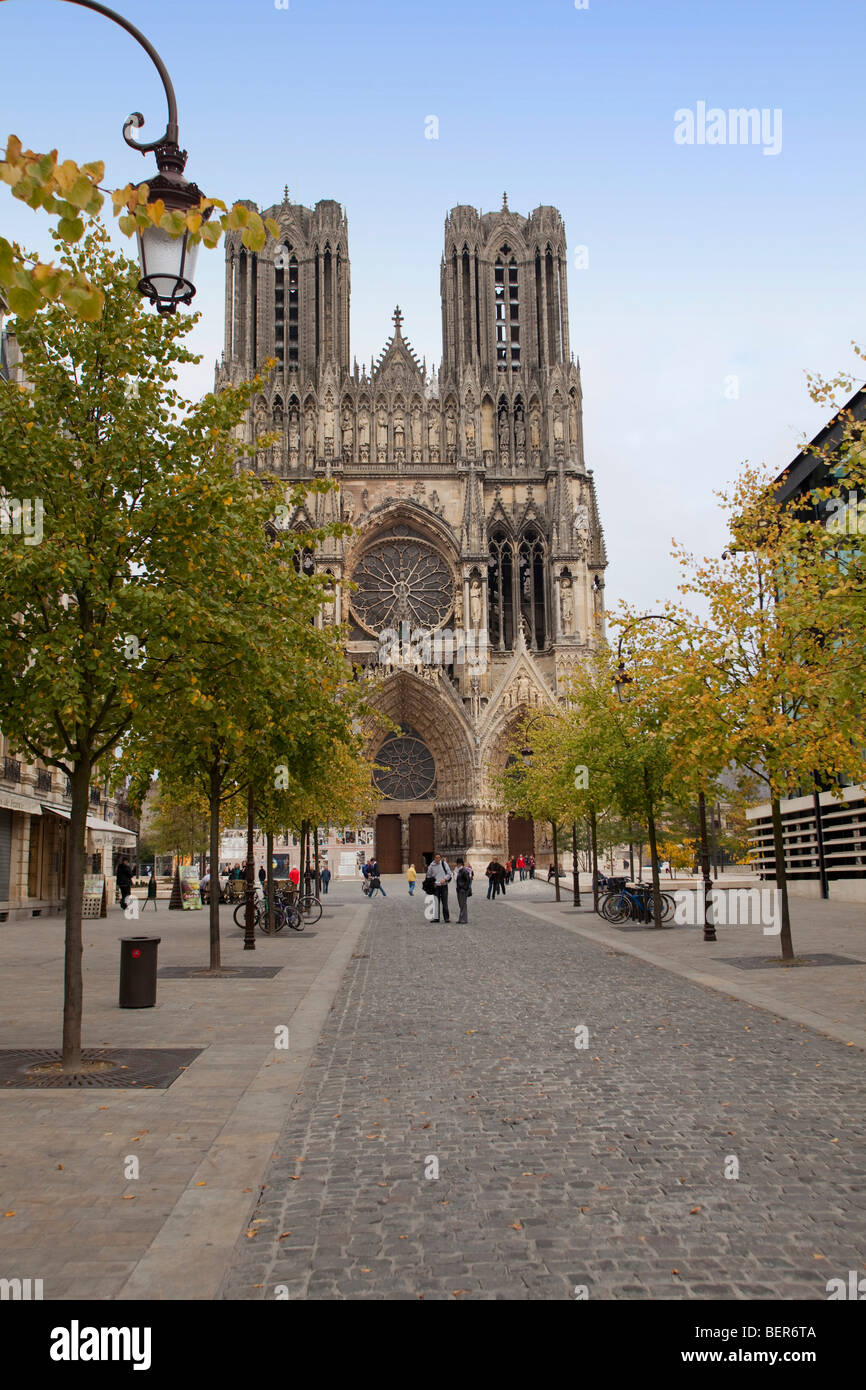 Reims Cathedral West Facade Stock Photos & Reims Cathedral West Facade ...