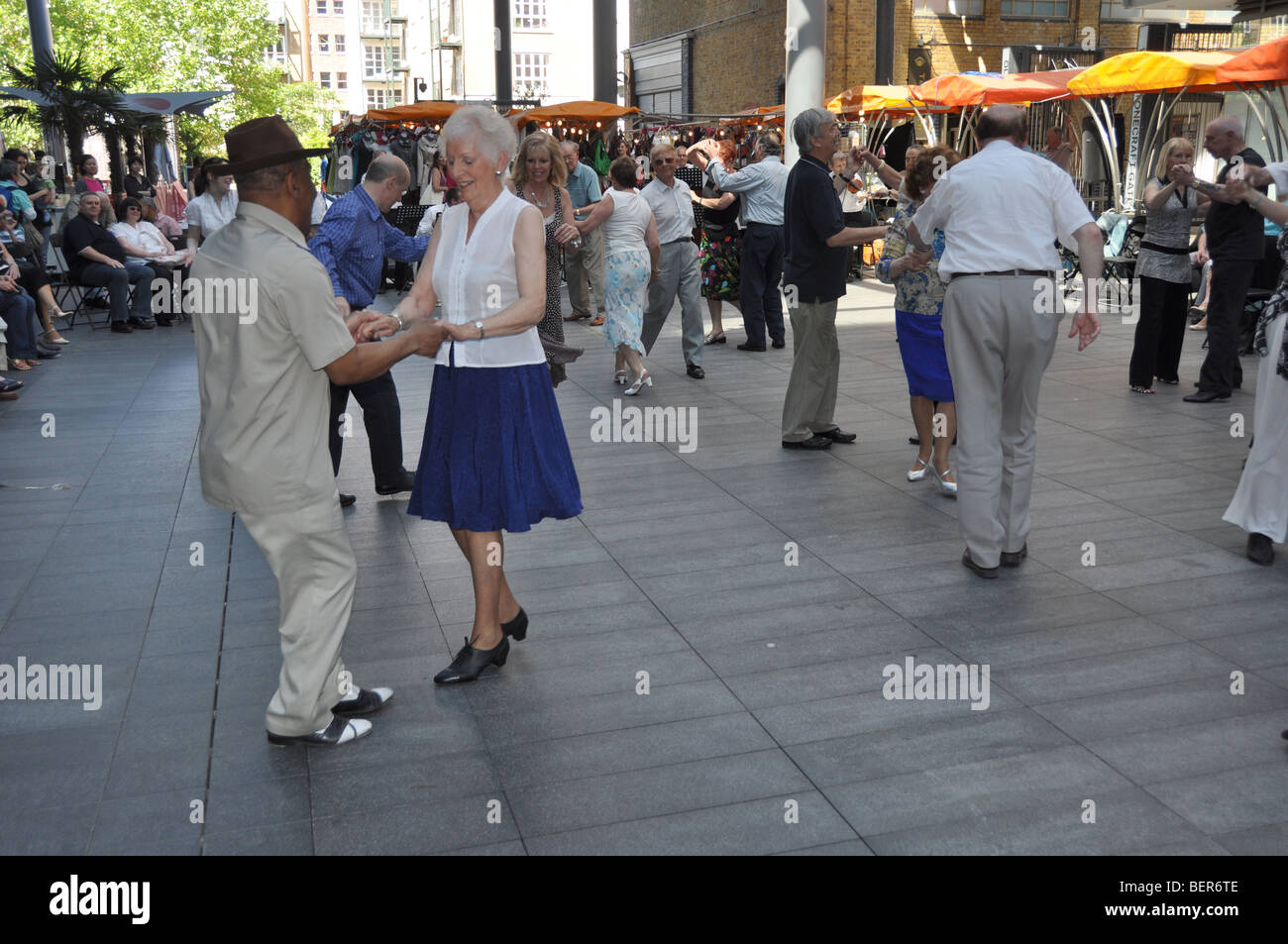 Jive dancing hi-res stock photography and images - Alamy