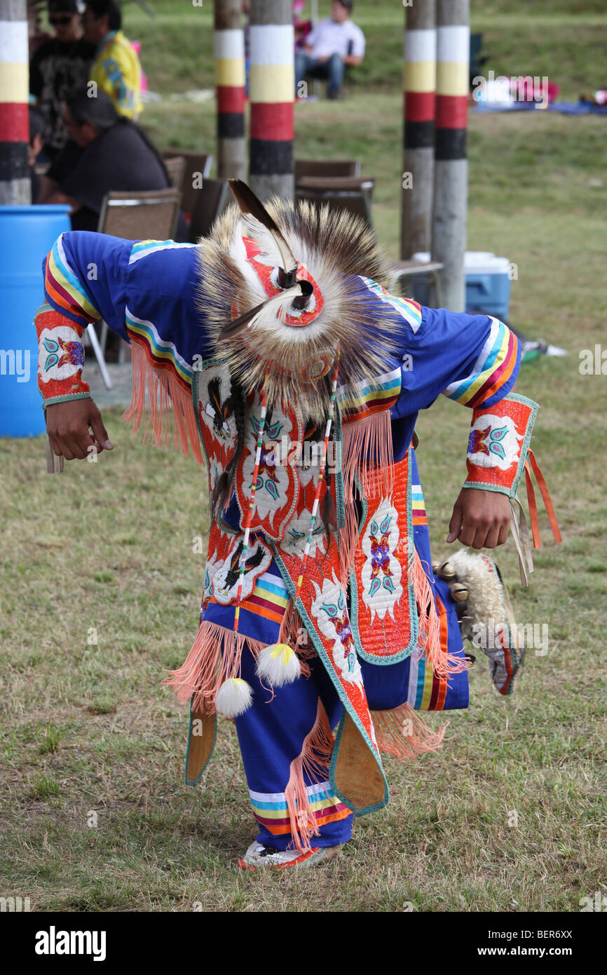 Indian dance costume hi-res stock photography and images - Alamy