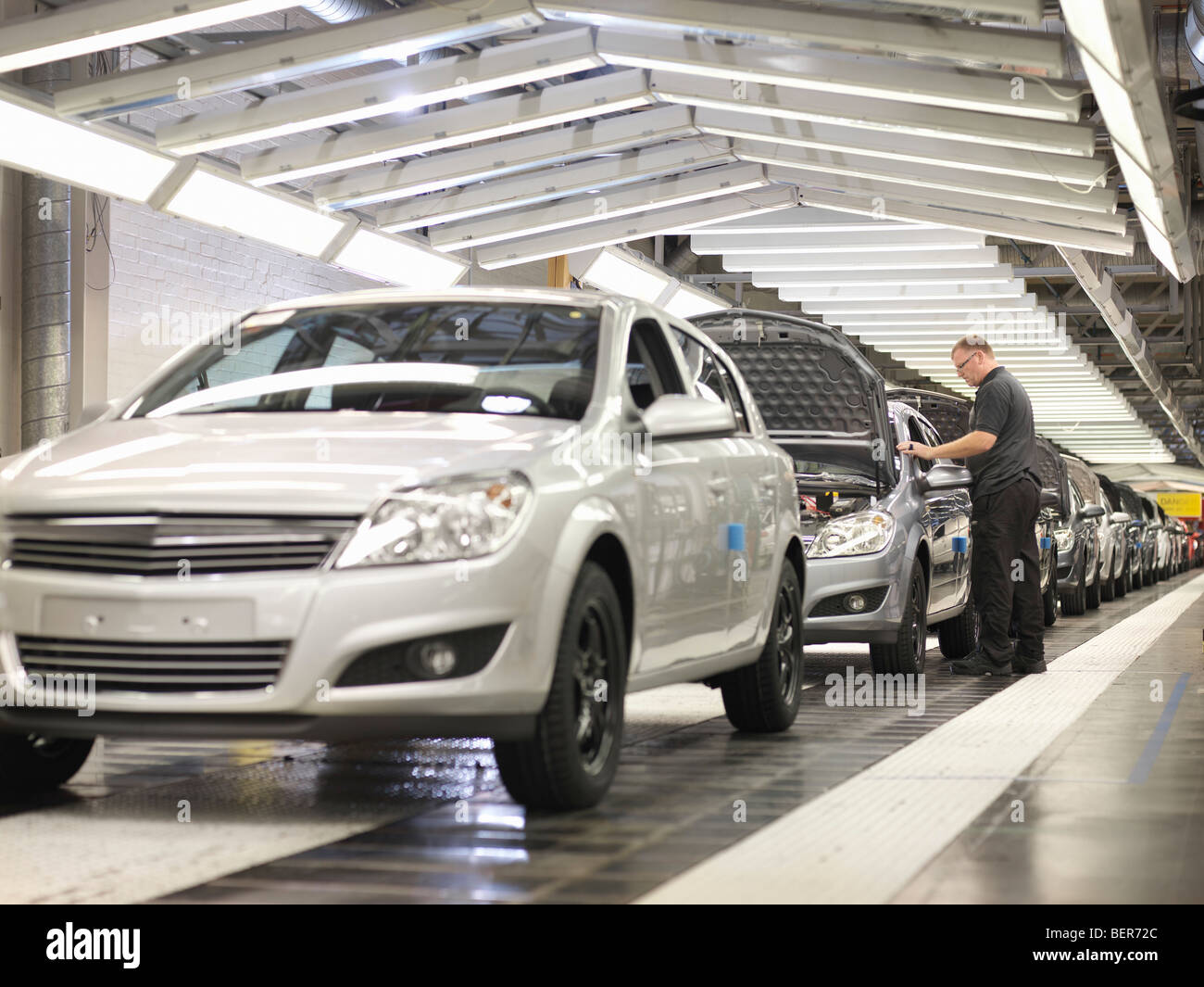 Car production hi-res stock photography and images - Alamy