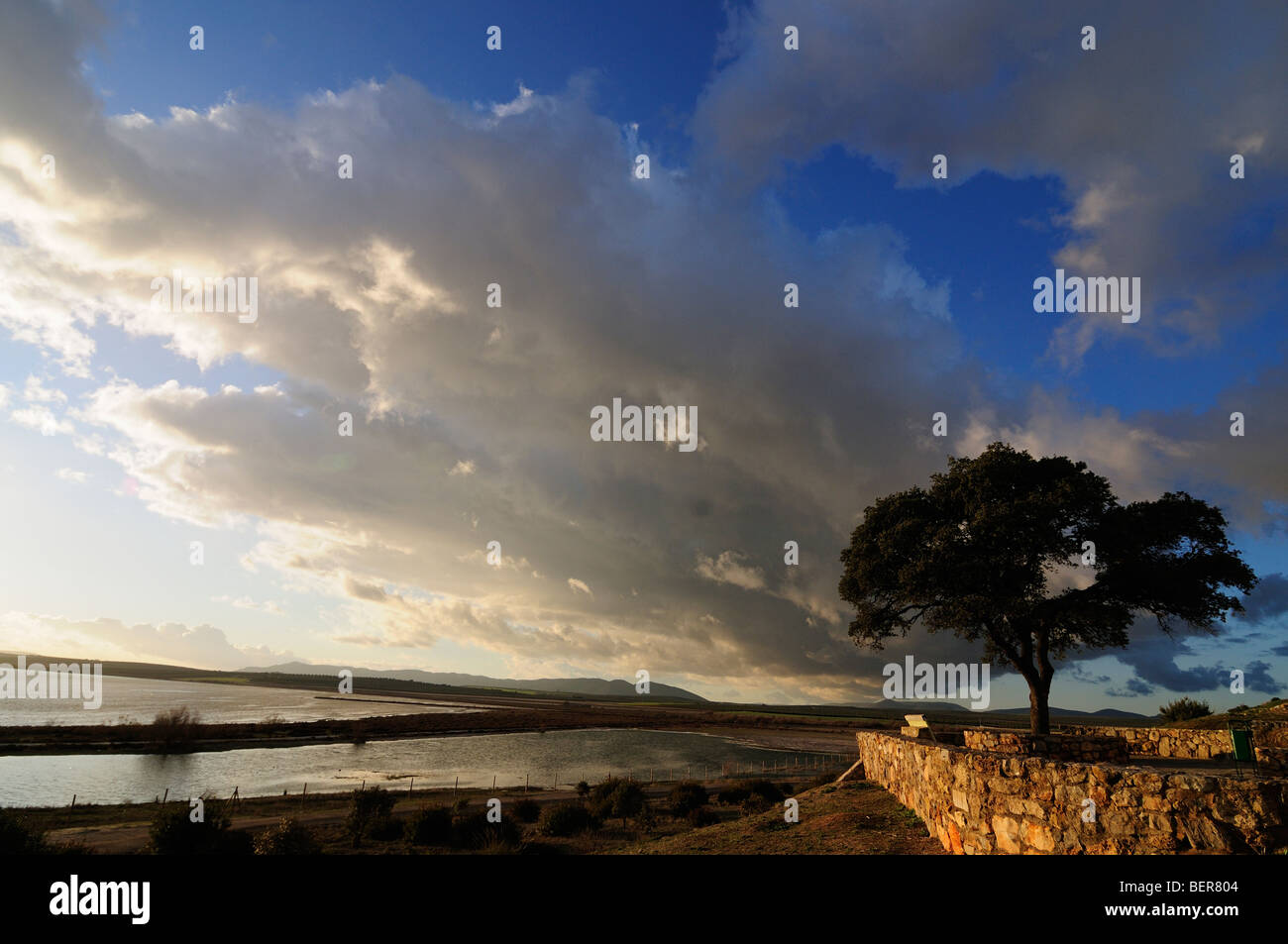 Lagoon storm hi-res stock photography and images - Alamy