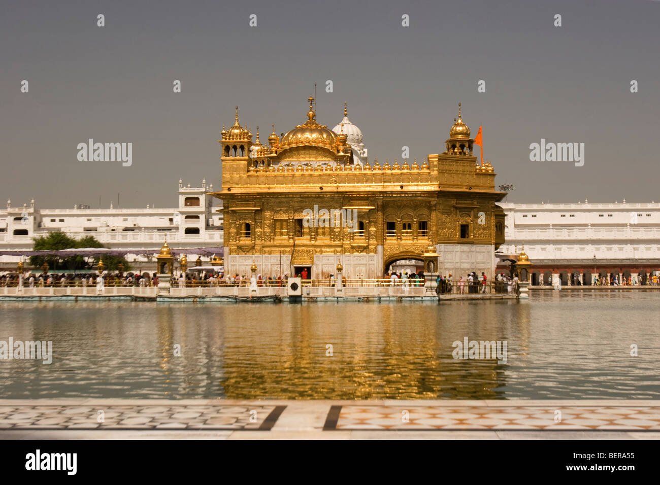 Gold carving golden temple hi-res stock photography and images - Alamy