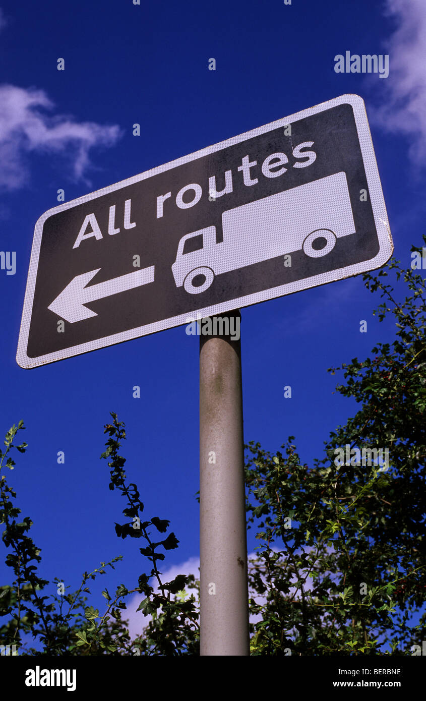 Long haulage drivers hi-res stock photography and images - Alamy