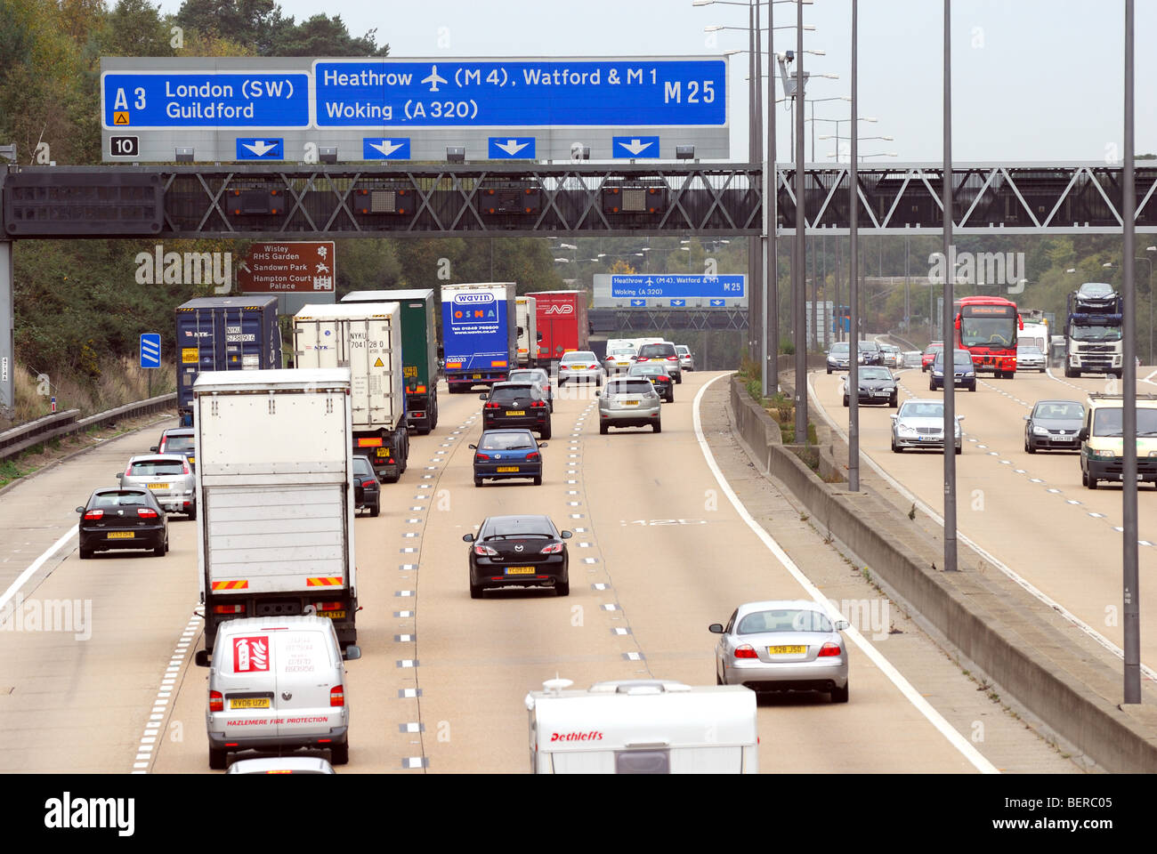 M25 motorway hi-res stock photography and images - Alamy