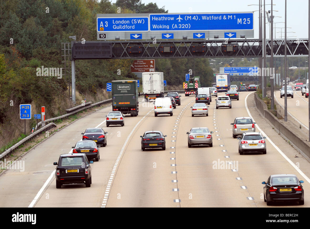 M25 motorway hi-res stock photography and images - Alamy