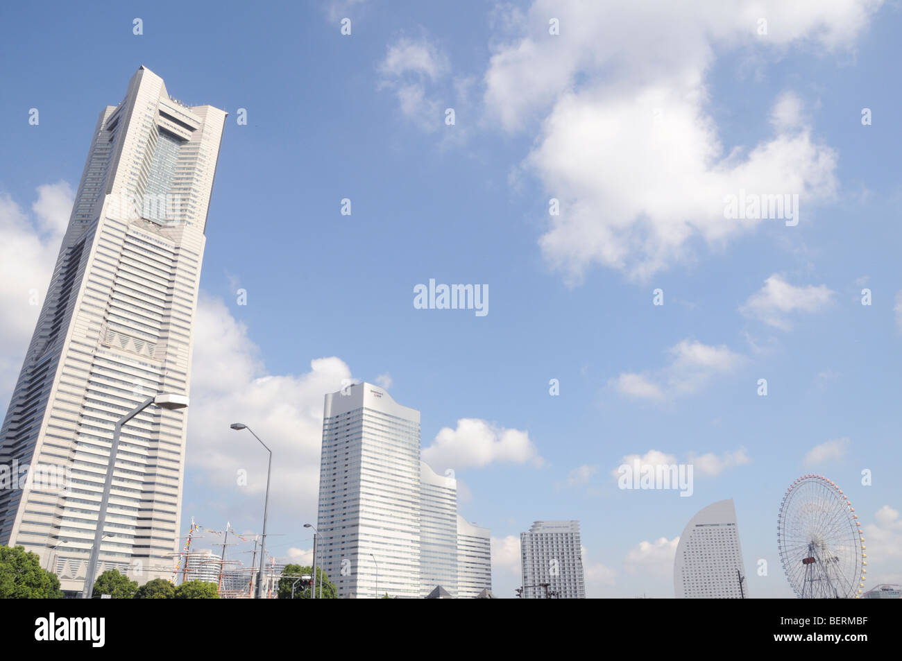 Minato mirai hi-res stock photography and images - Alamy