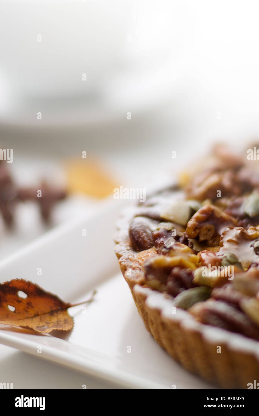 Leaf pastry hi-res stock photography and images - Alamy