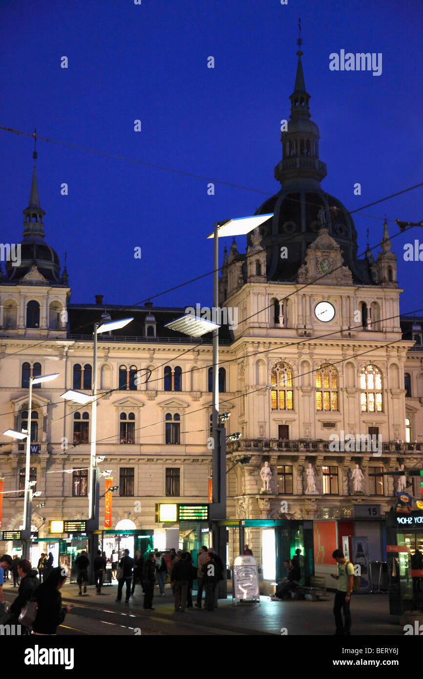 Graz hauptplatz hi-res stock photography and images - Alamy