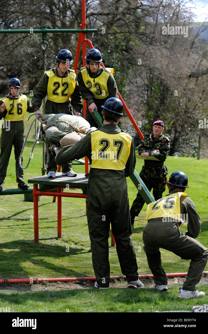 Assault course hi-res stock photography and images - Alamy