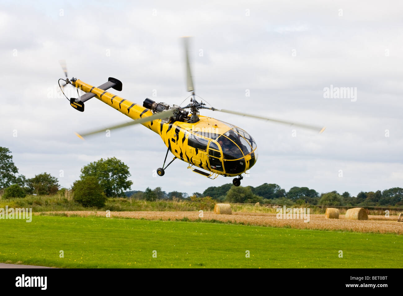 Aerospatiale SA316B Alouette 111 N9362 In flight after taking-off from ...