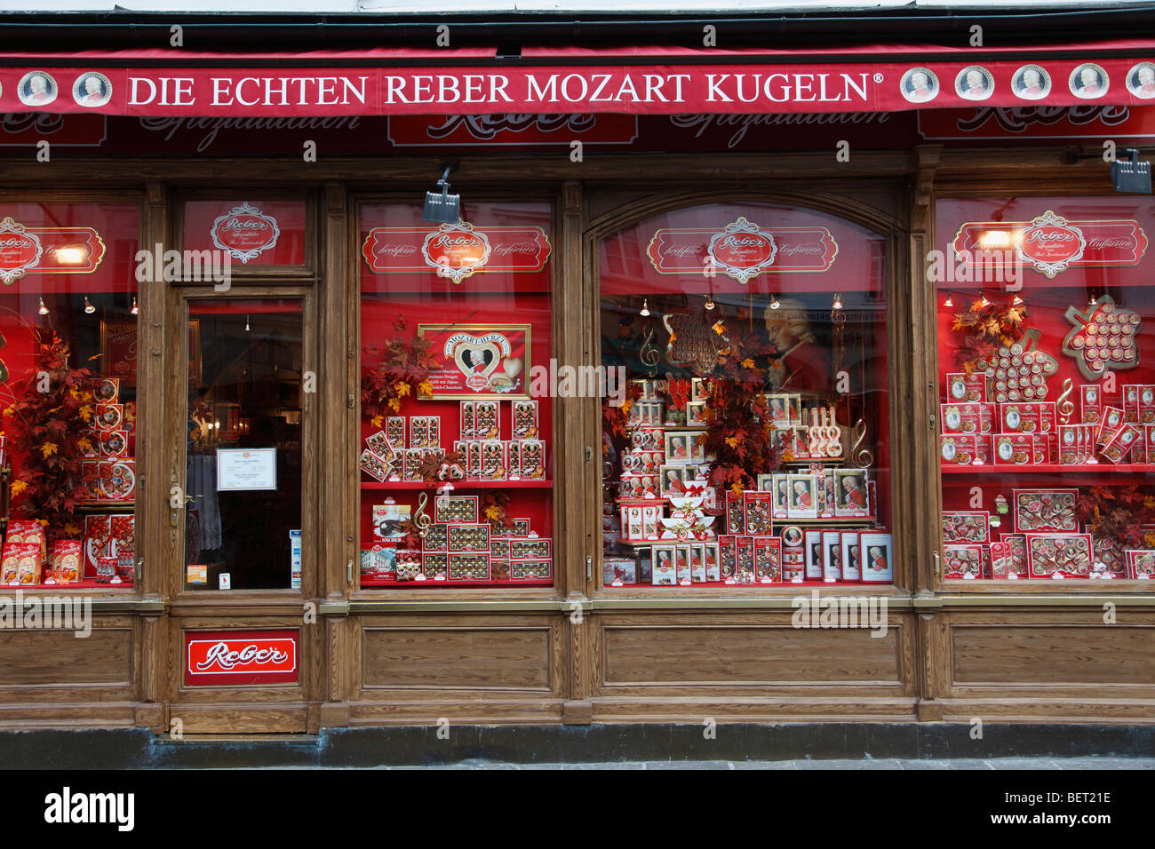 Austria chocolate hi-res stock photography and images - Alamy
