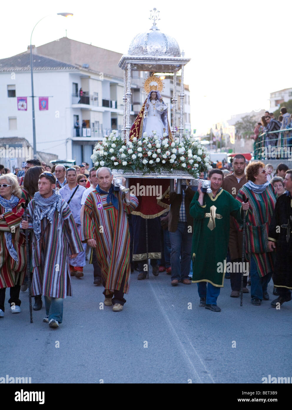 Moorish clothes hi-res stock photography and images - Alamy