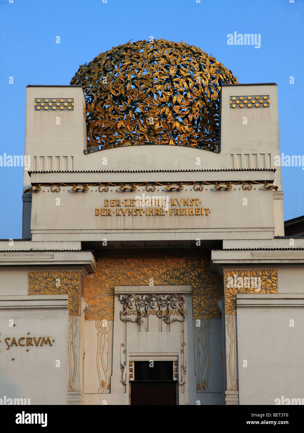 Vienna secession hi-res stock photography and images - Alamy
