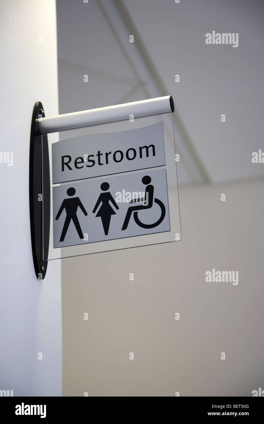 Restroom sign hi-res stock photography and images - Alamy