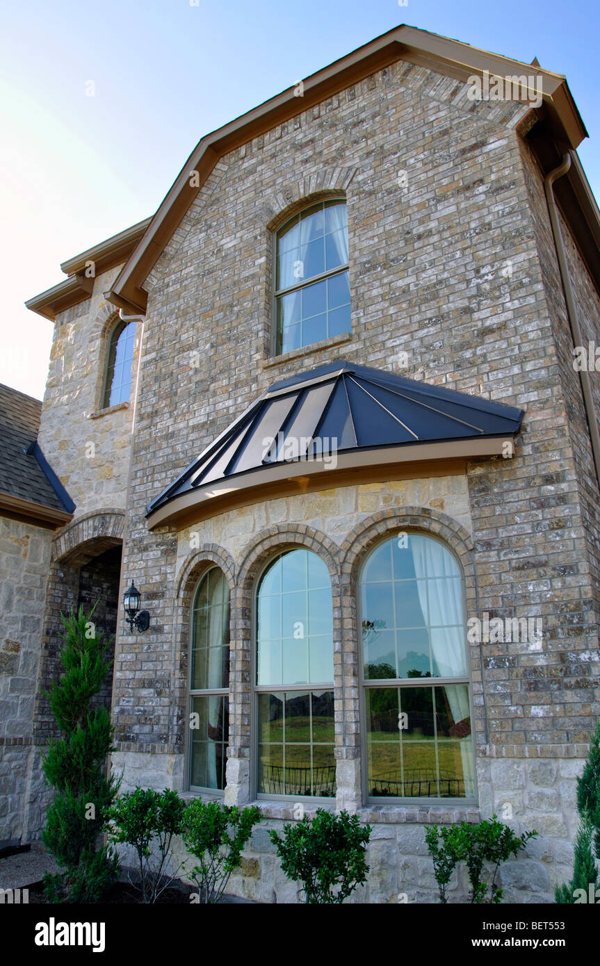 Brick bay window hi-res stock photography and images - Alamy