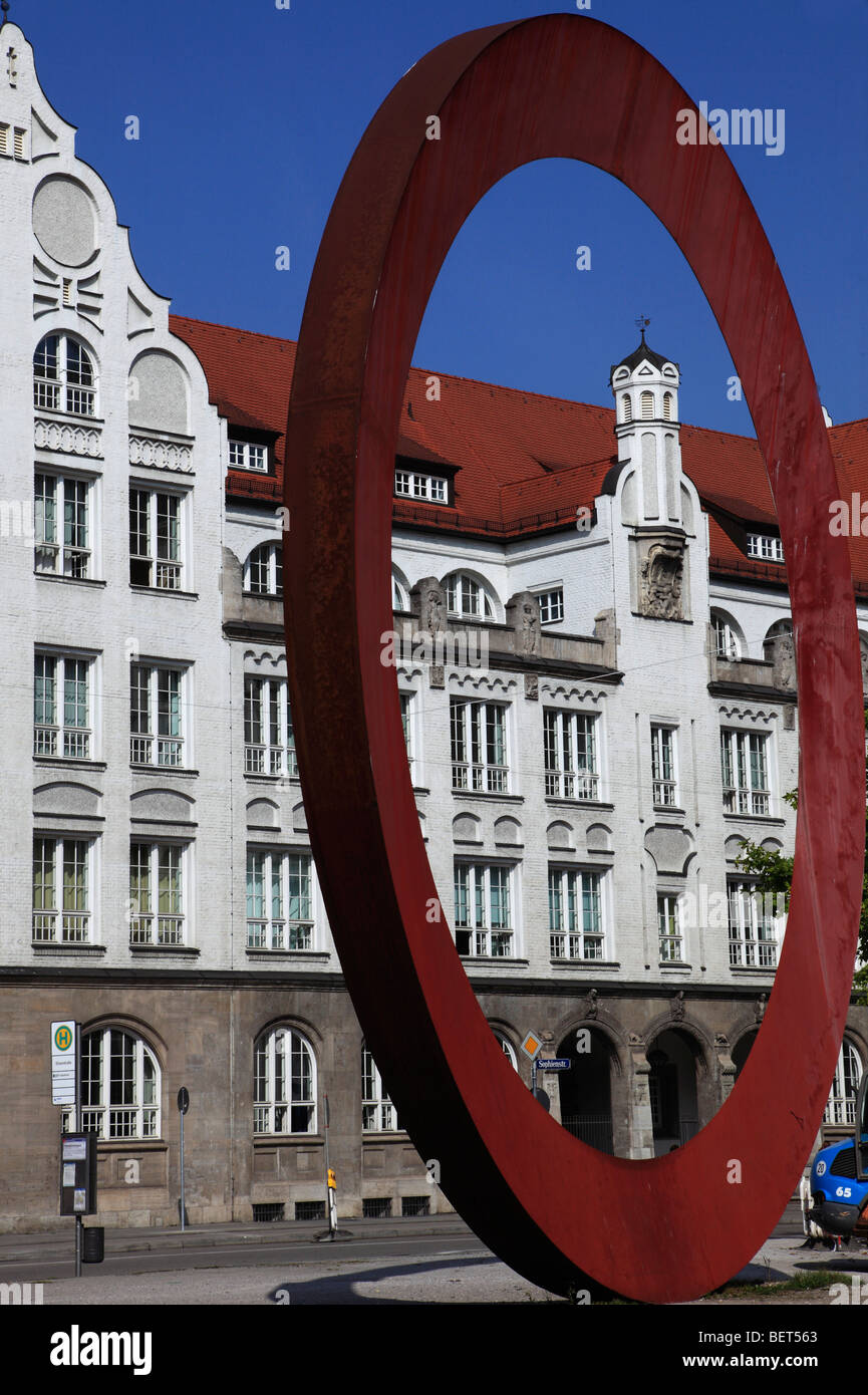 Germany, Bavaria, Munich, modern artwork, architecture Stock Photo - Alamy