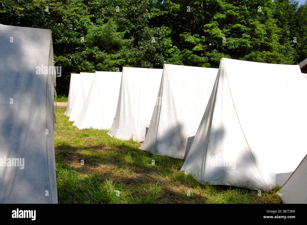 Army tent camp - costumed American Revolutionary War (1770's) era re ...