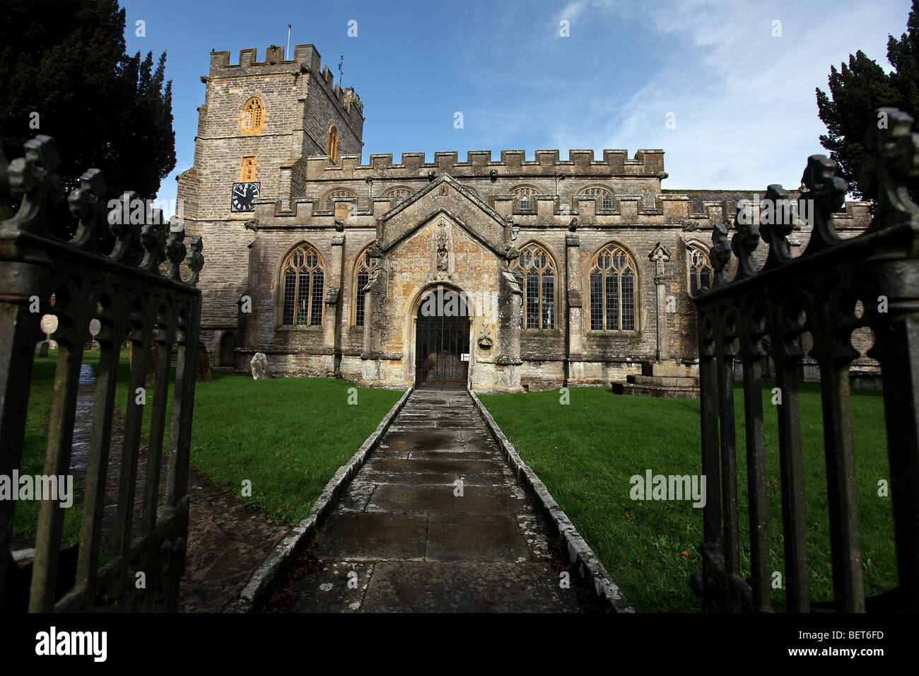 St andrews church ham hi-res stock photography and images - Alamy