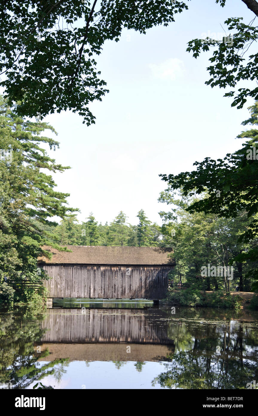 New England covered bridge Stock Photo - Alamy
