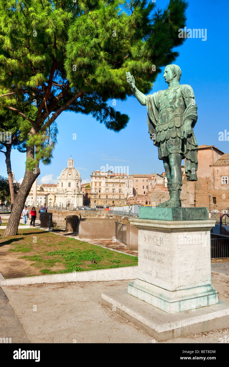 Statue of trajan rome hi-res stock photography and images - Alamy