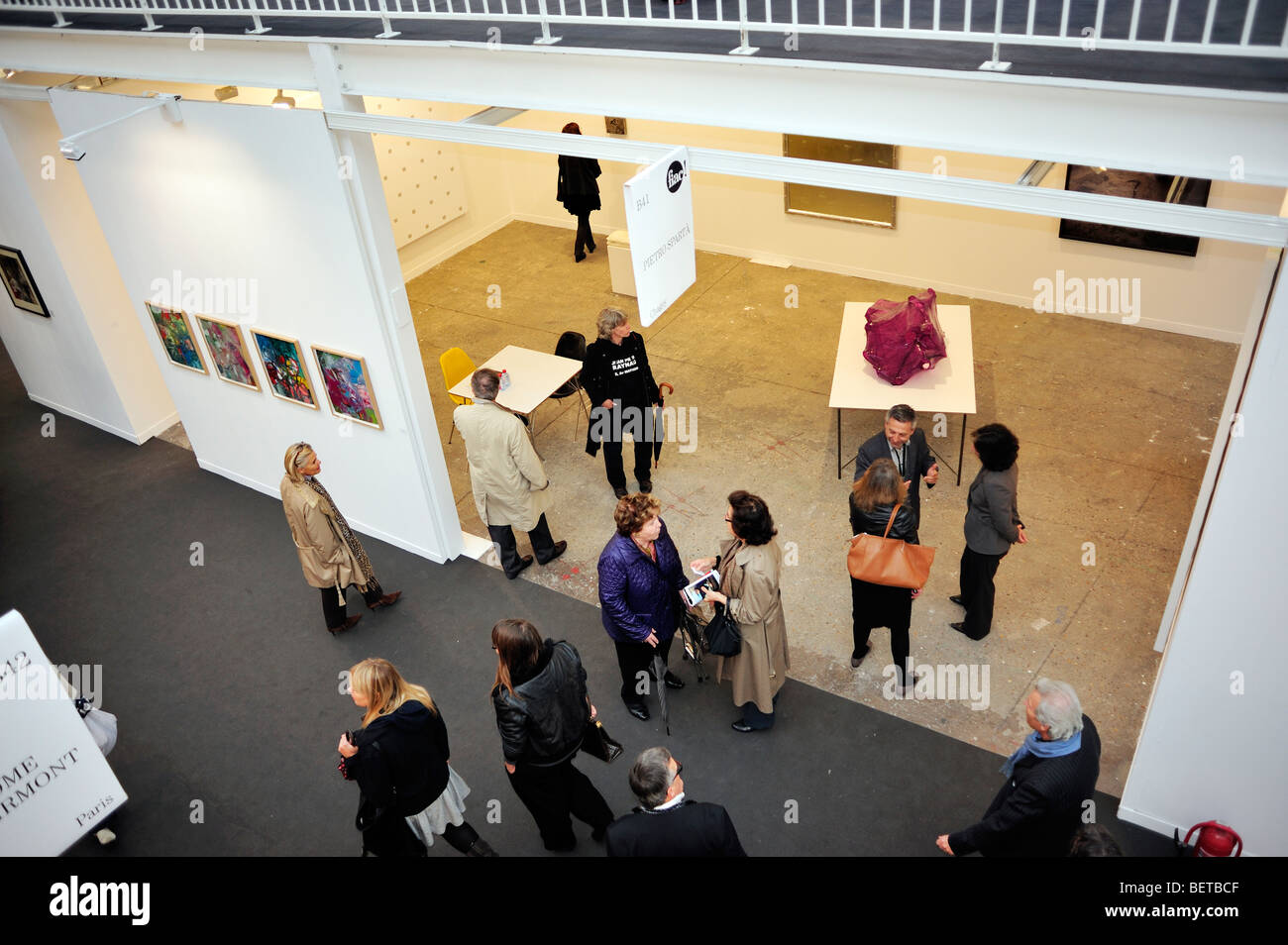 Annual overview hi-res stock photography and images - Alamy